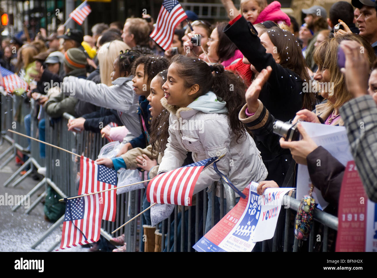 Usa soldiers cheer hi-res stock photography and images - Alamy