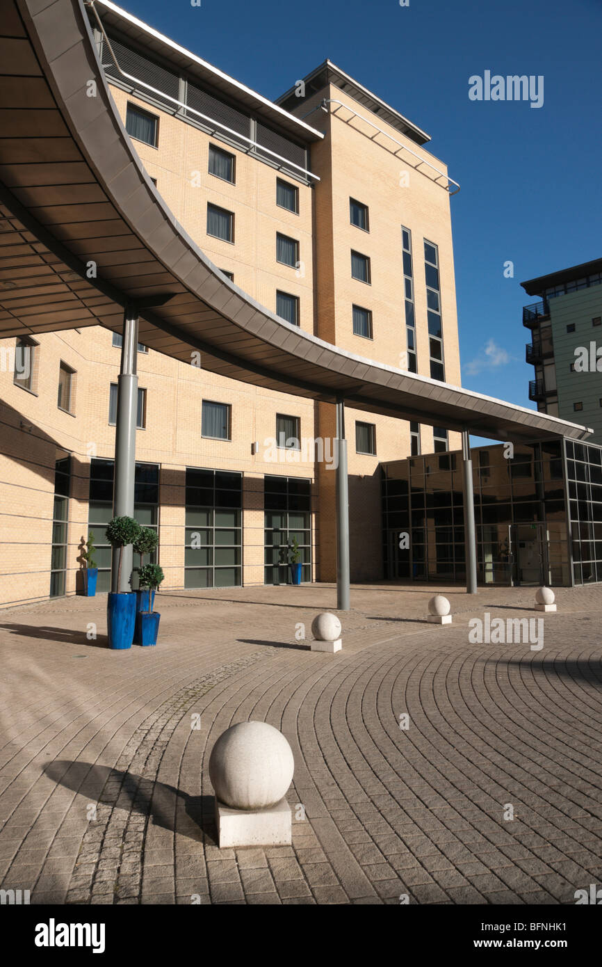 Hilton Hotel Newcastle Gateshead reception courtyard Stock Photo - Alamy
