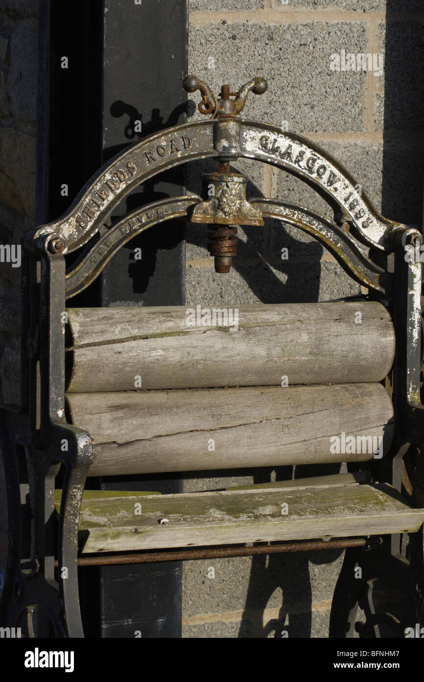 Old mangle hi-res stock photography and images - Alamy