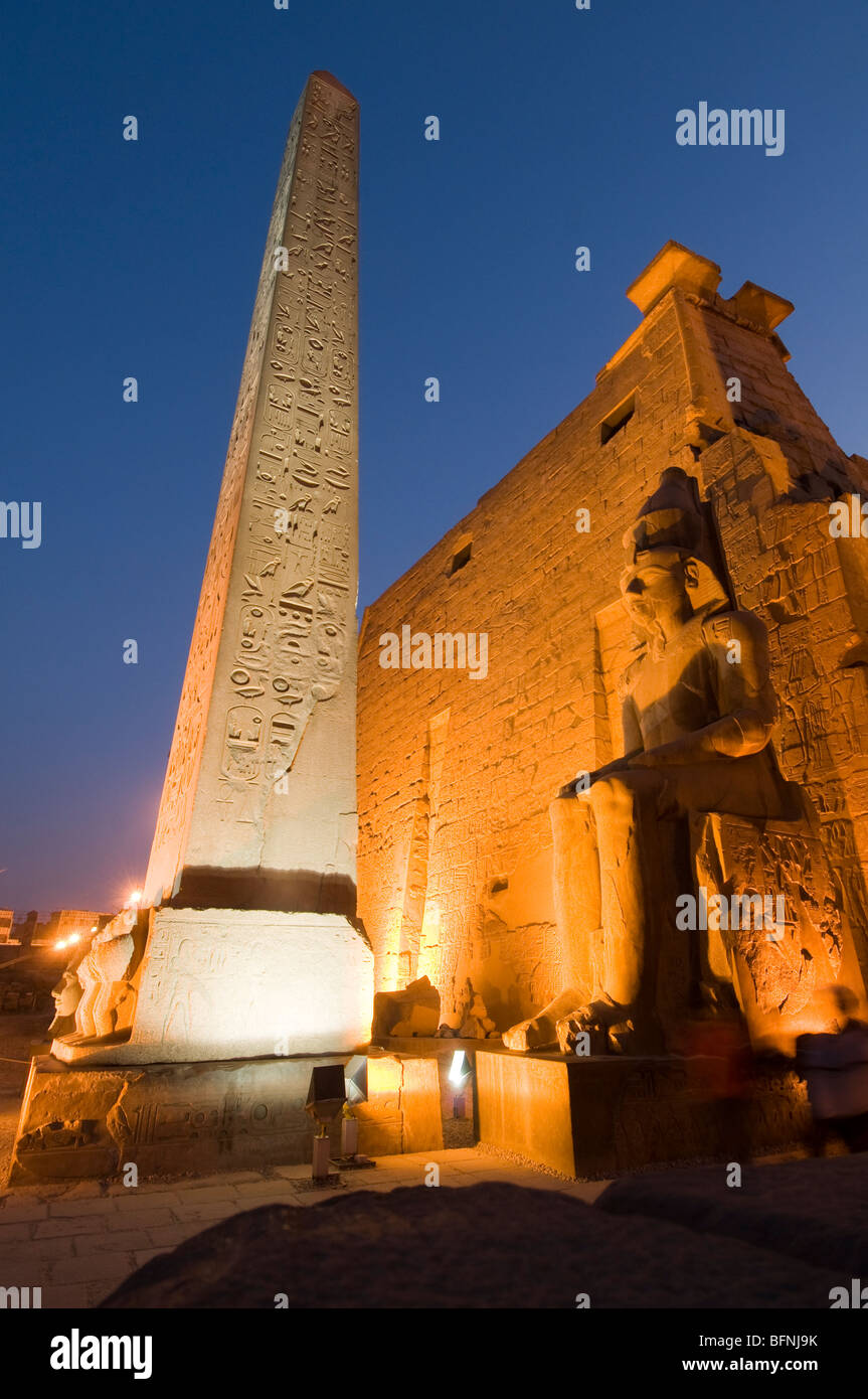 Obelisk temple hi-res stock photography and images - Alamy
