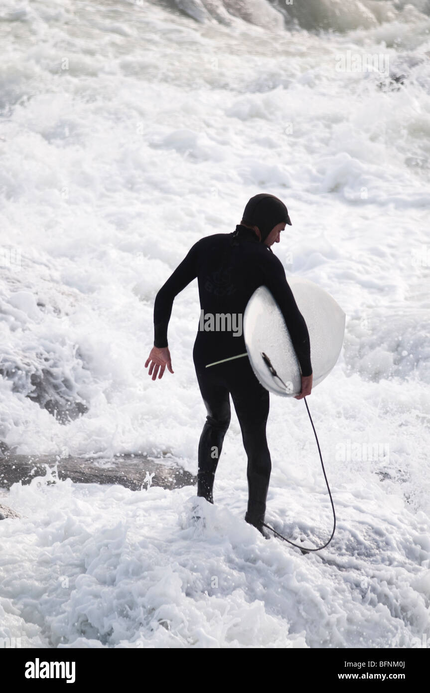 Man breaking rocks hi-res stock photography and images - Alamy