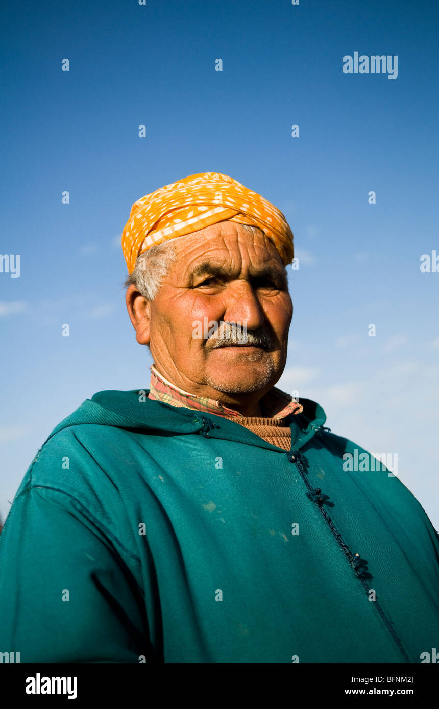 Berber man hi-res stock photography and images - Alamy