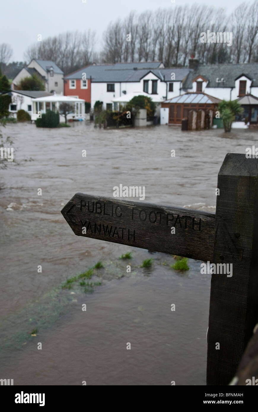 Eamont Bridge near Penrith, Cumbria, England, UK with flood water from ...