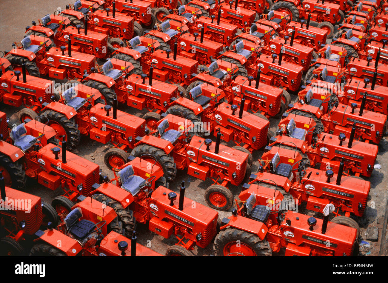 Indian tractors hi-res stock photography and images - Alamy