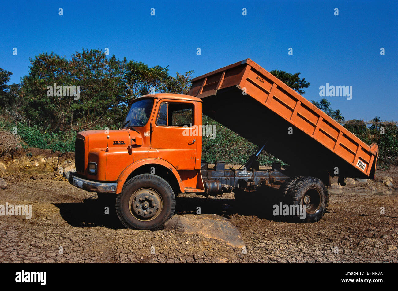 Dumper truck unloading, dump truck, dumping truck, dump trailer, dumper ...