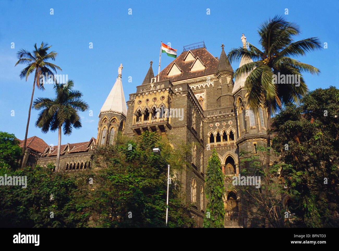 RMM 60633 : High Court old heritage building ; Bombay Mumbai ...