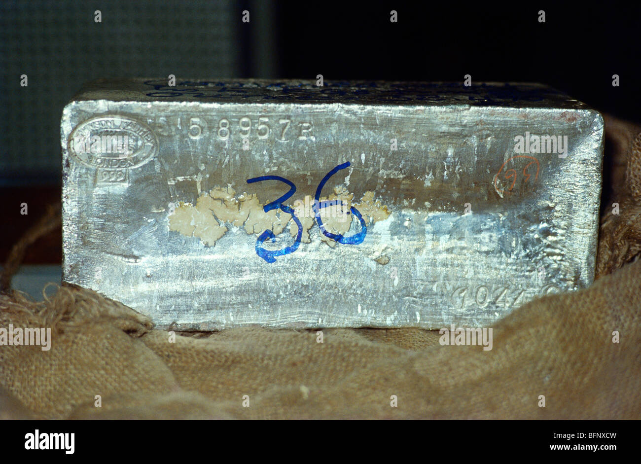 Solid Silver High Resolution Stock Photography and Images - Alamy