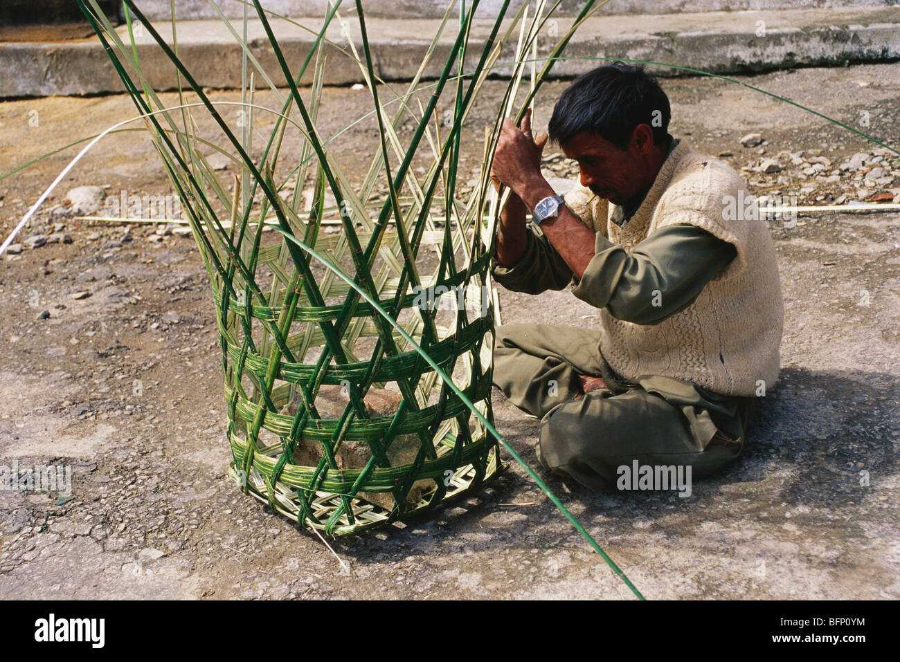 Indian basket weaver hi-res stock photography and images - Alamy
