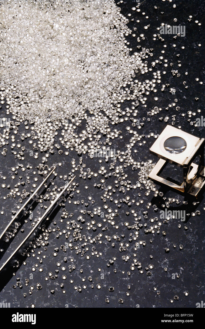 Diamond sorting hi-res stock photography and images - Alamy