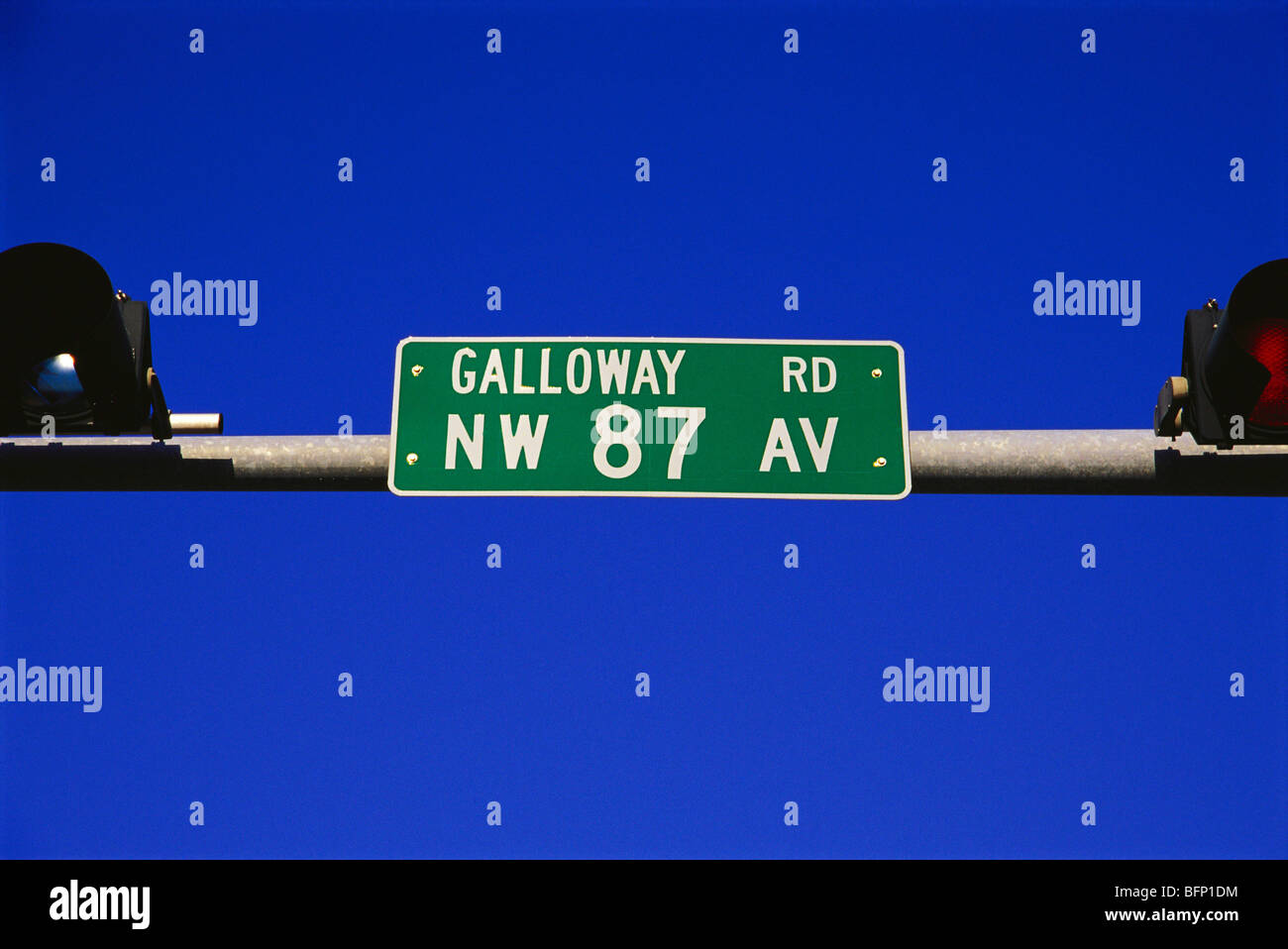 87 avenue hi-res stock photography and images - Alamy