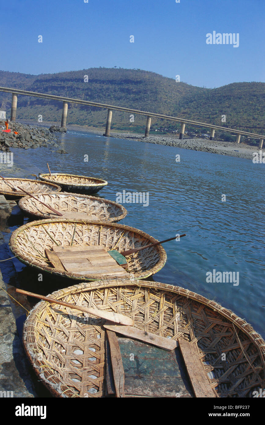 Coracle boats ; Patalganga ; Pathala Ganga ; Srisailam ; Andhra Pradesh ...