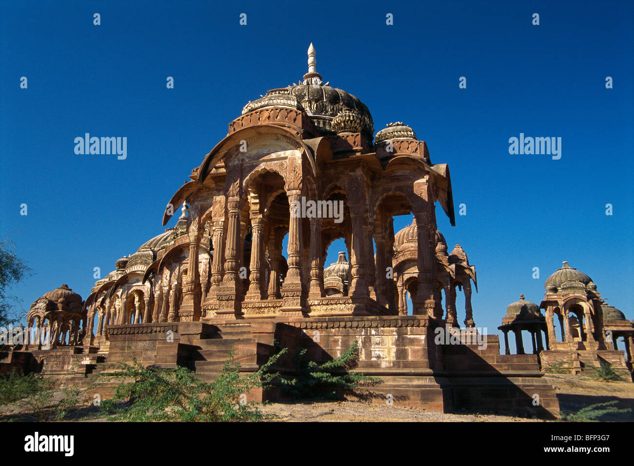 Panch Kund Ki Chhatri ; Panchkund Chattriya ; Panchkunda Umbrellas ...
