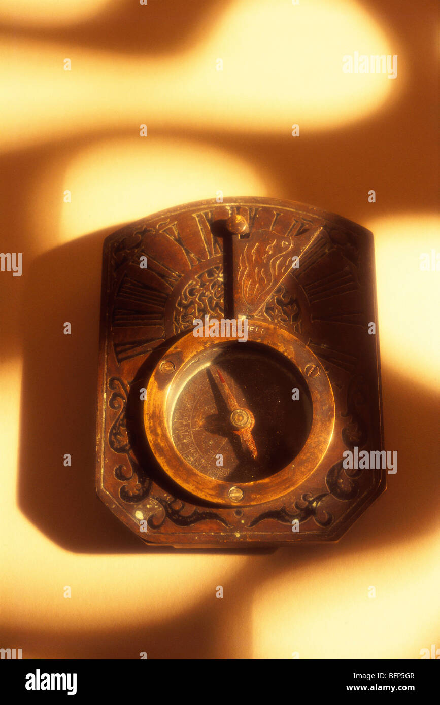 Antique sundial time Stock Photo - Alamy