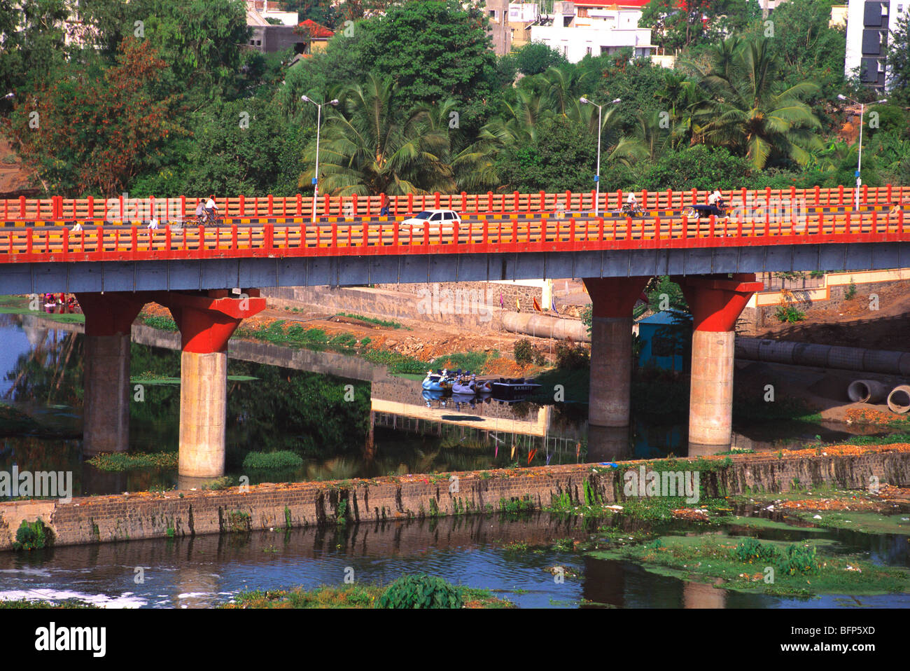 Bridge pune india hi-res stock photography and images - Alamy
