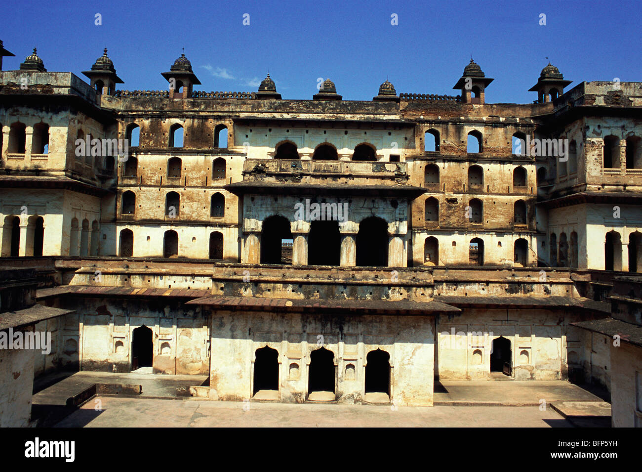 Raja Mahal inside ; Orchha ; Madhya Pradesh ; India ; asia Stock Photo ...