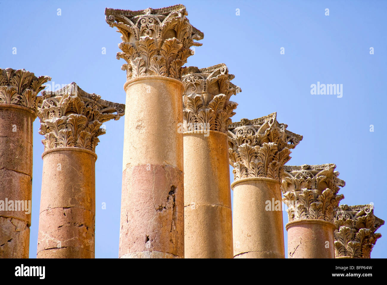 Roman ruins in jerash hi-res stock photography and images - Alamy