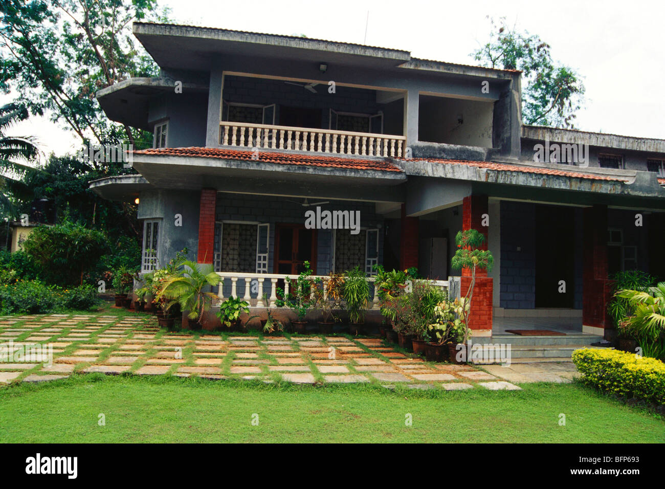 Bungalow with garden ; Nere ; Panvel ; Bombay ; Mumbai ; Maharashtra ...
