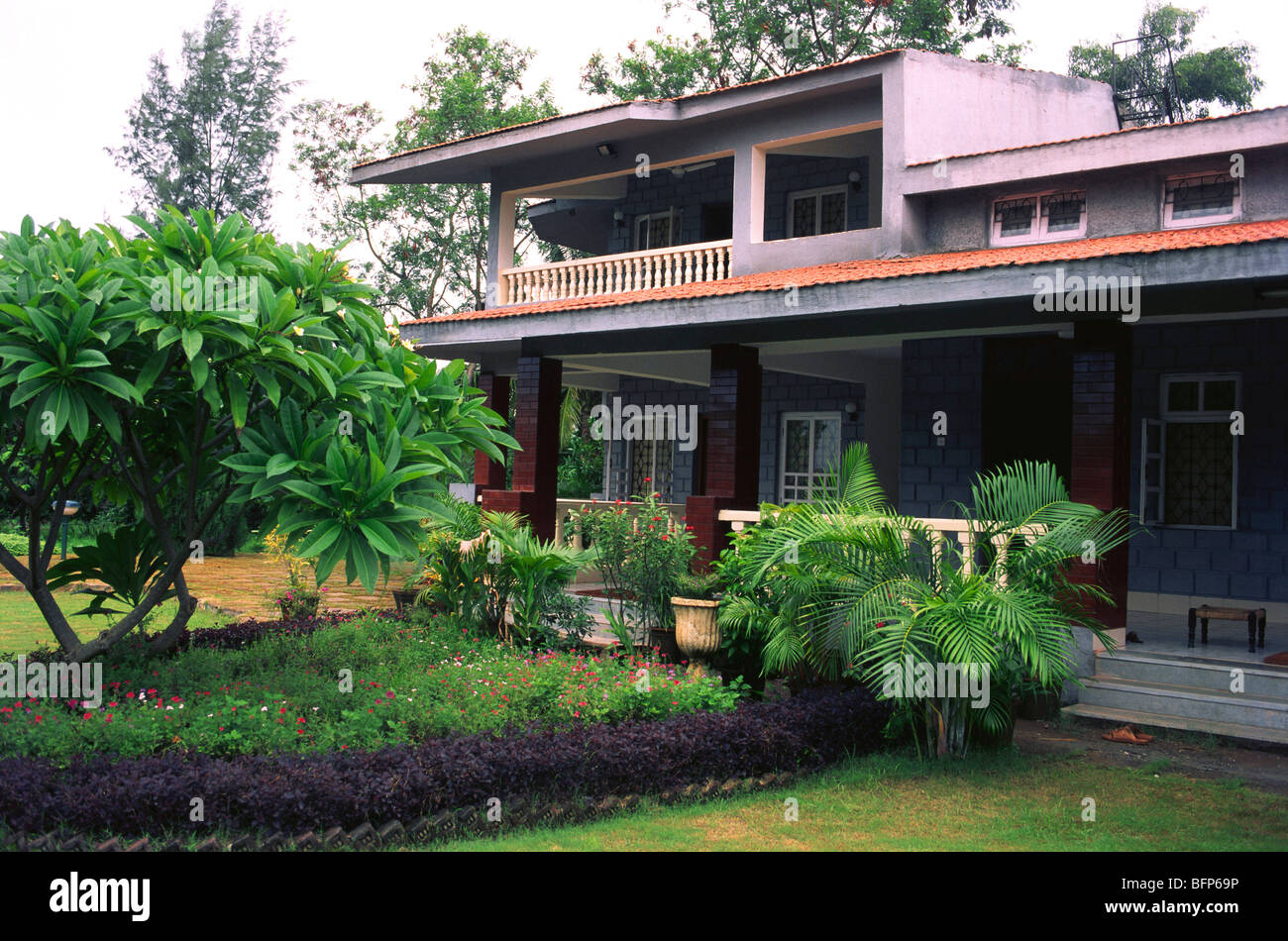 Bungalow with garden ; Nere ; Panvel ; Bombay ; Mumbai ; Maharashtra ...