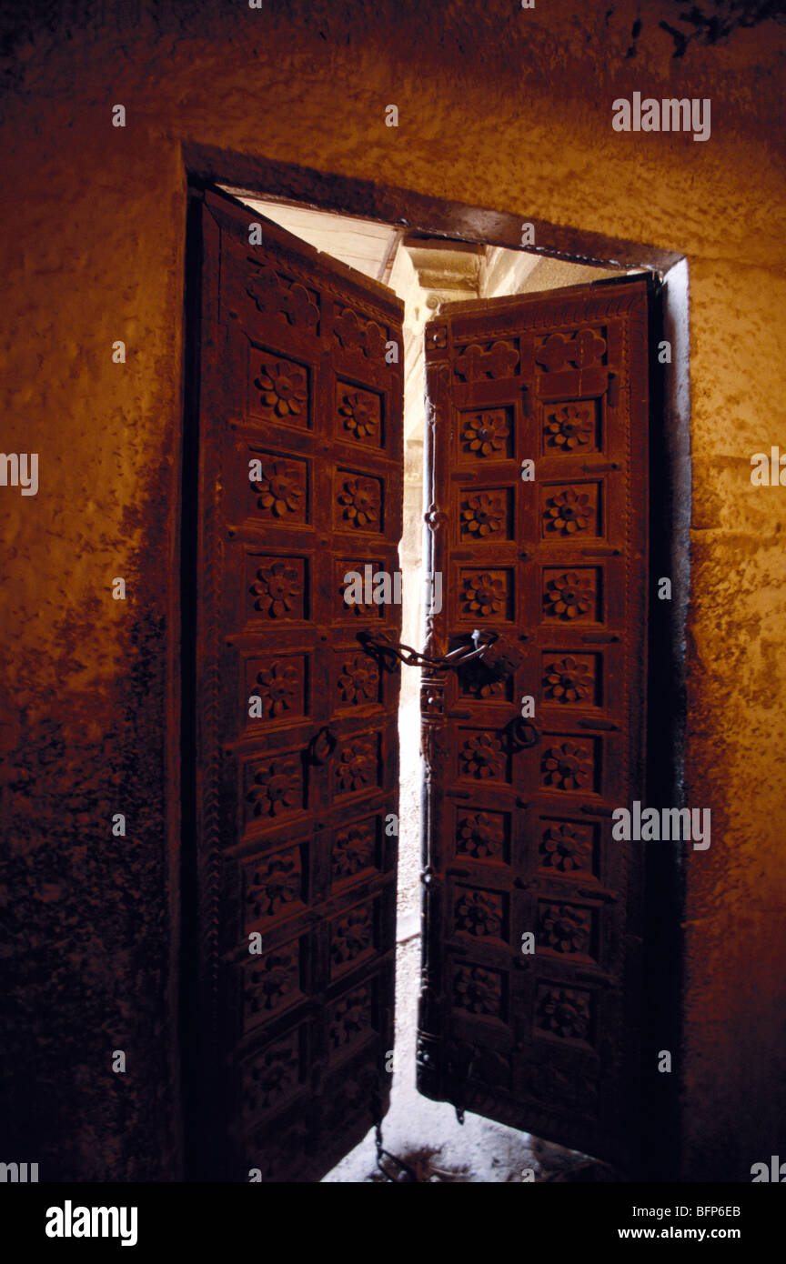 Door half open hi-res stock photography and images - Alamy