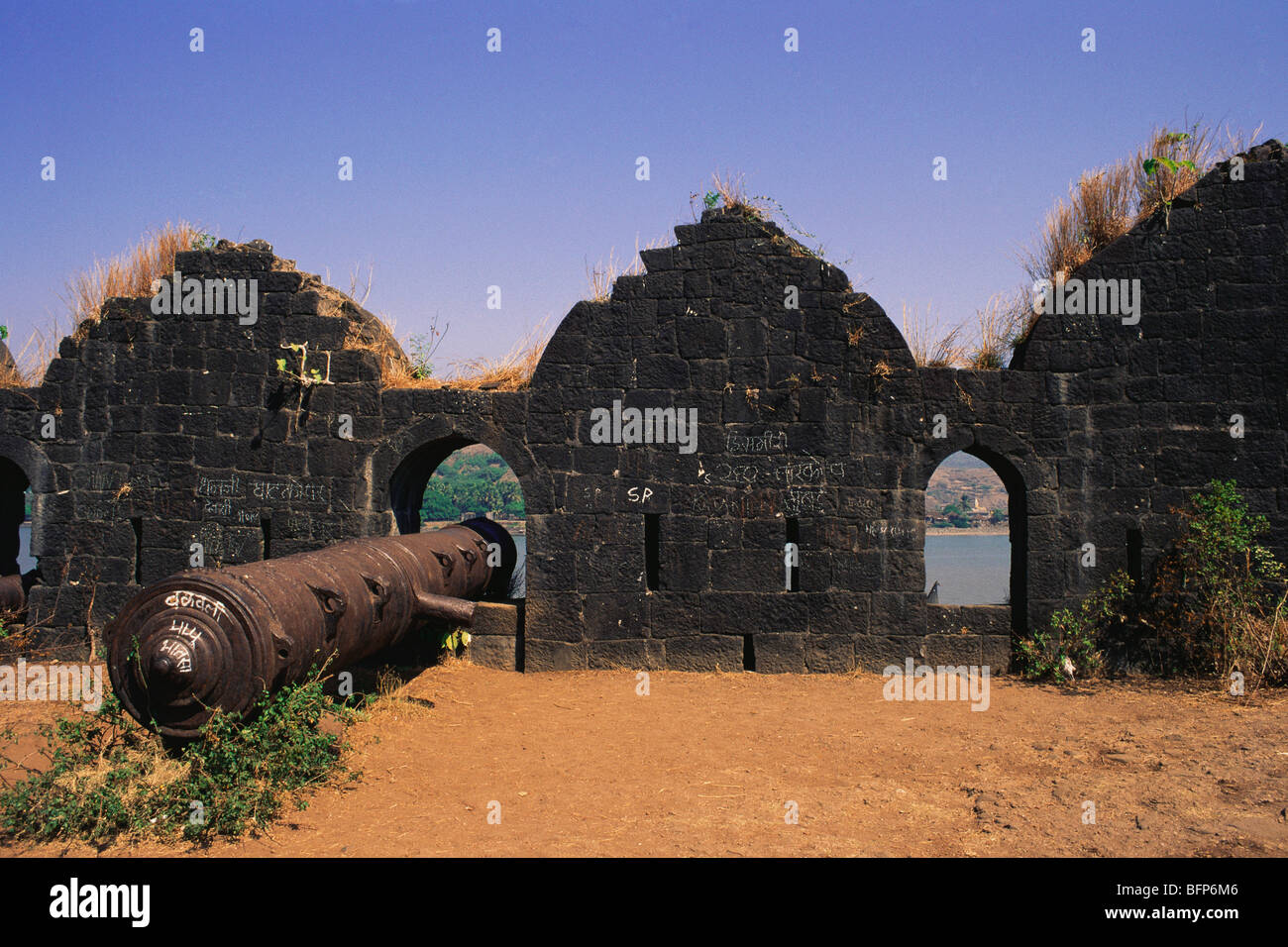Cannon ; Murud Janjira fort ; Murud ; Raigad ; Maharashtra ; India ...