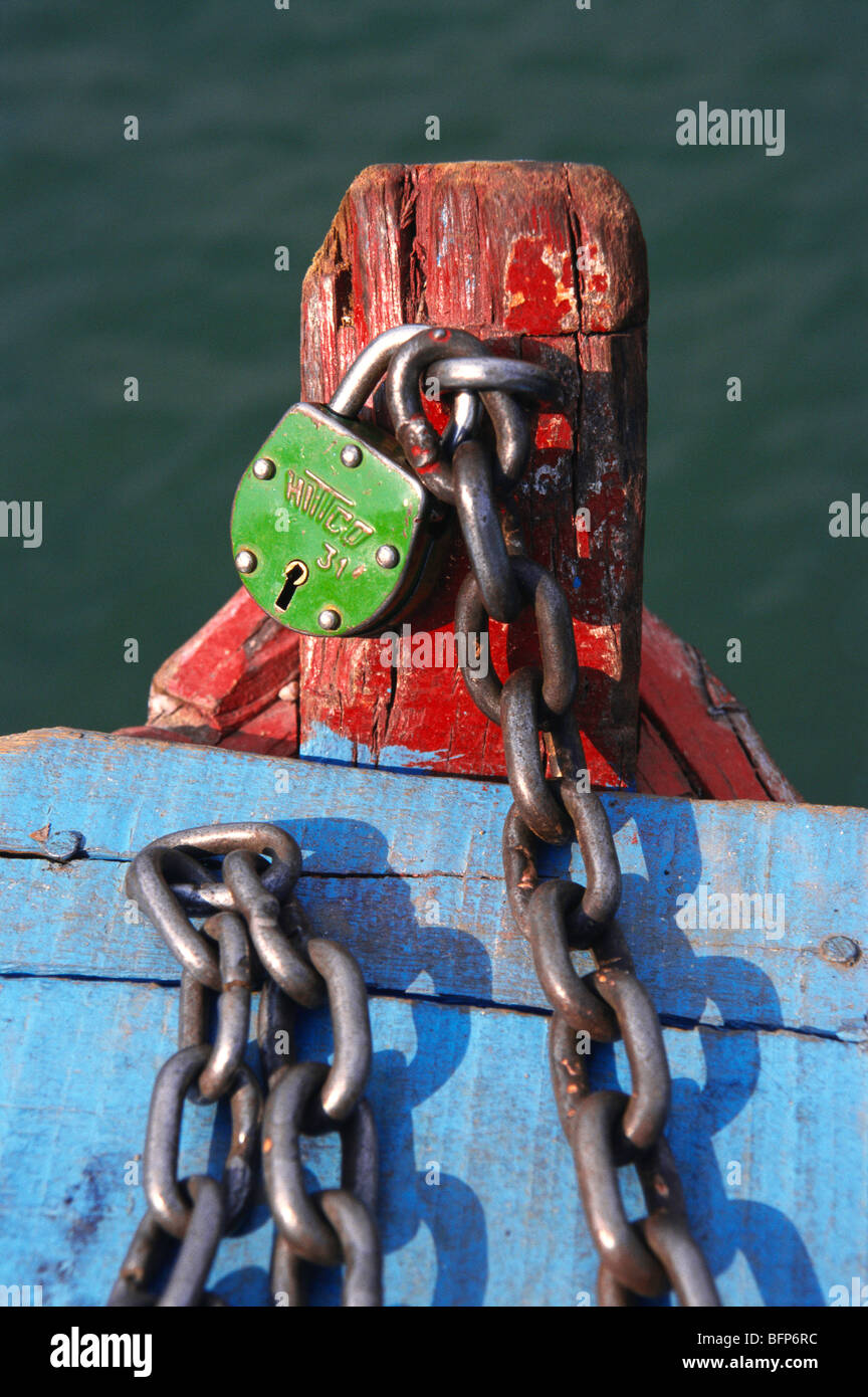 Boat chain and lock ; lock and chain ; india ; asia Stock Photo - Alamy