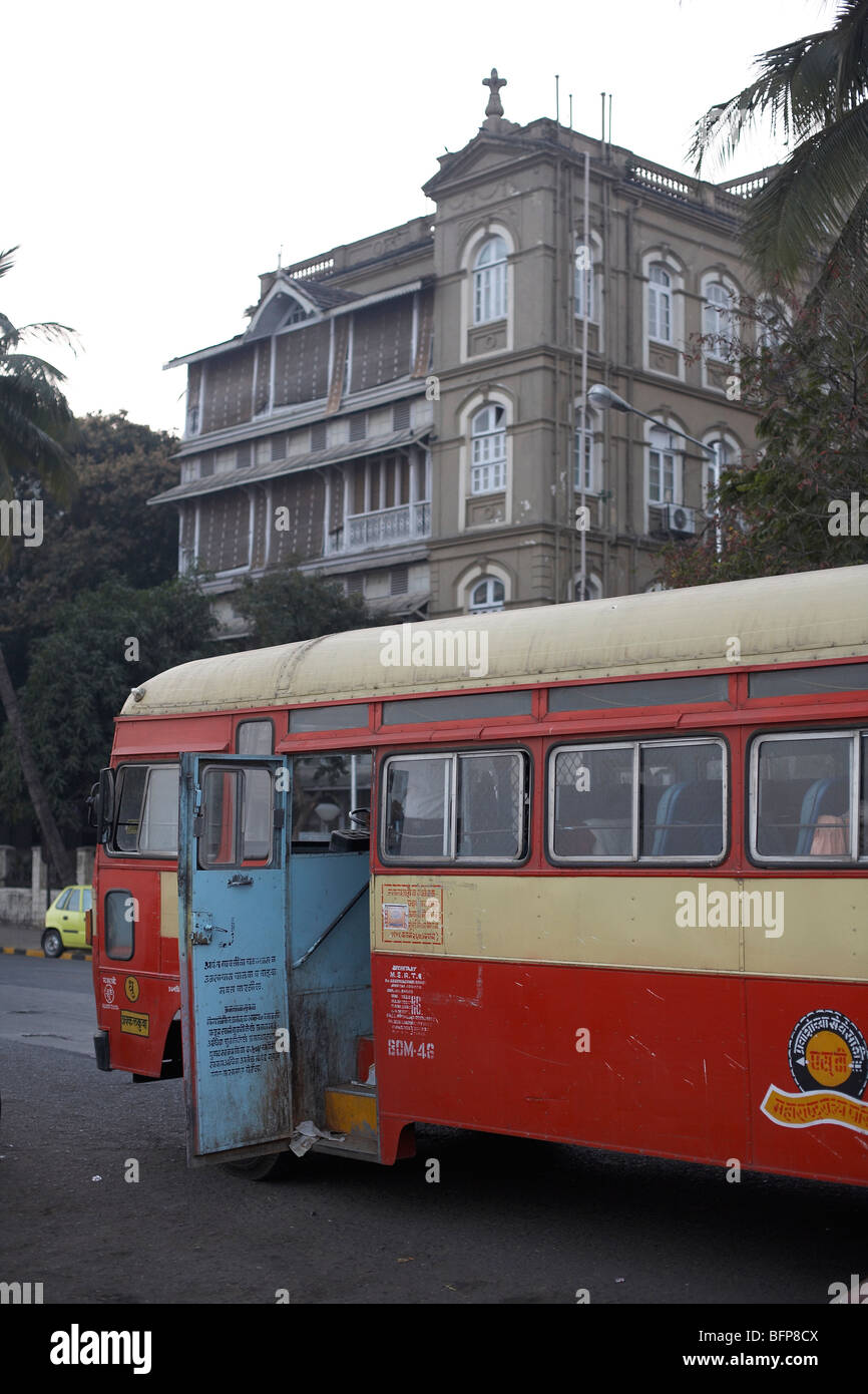 Bus India Mumbai Stock Photo - Alamy