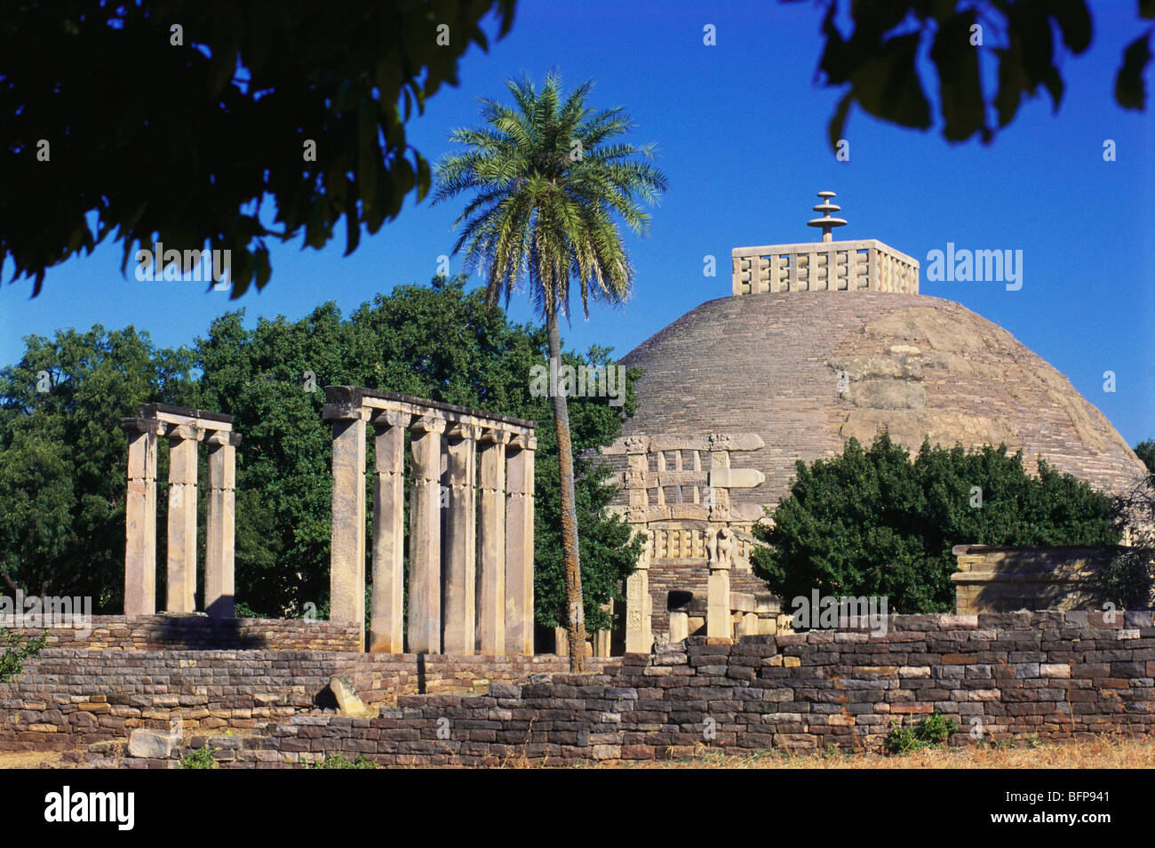 HMA 65155 : Sanchi Stupa Number 1 ; Madhya Pradesh ; India Stock Photo ...