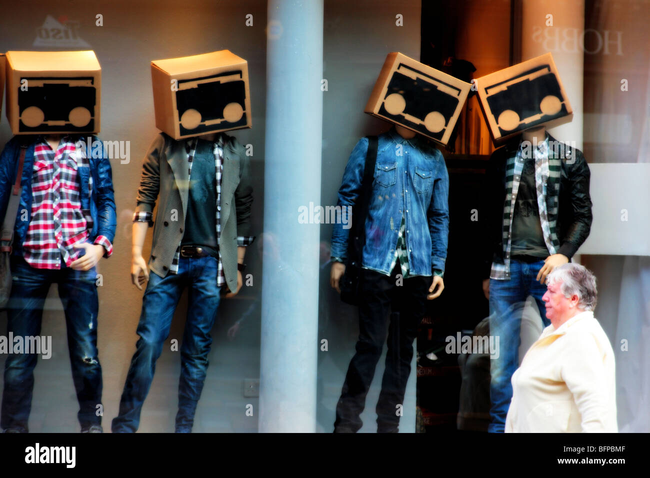 Boxheads hi-res stock photography and images - Alamy