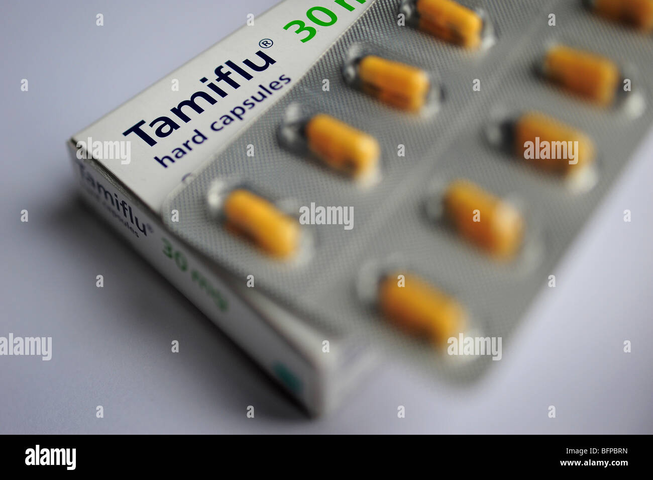 Tamiflu capsule hi-res stock photography and images - Alamy