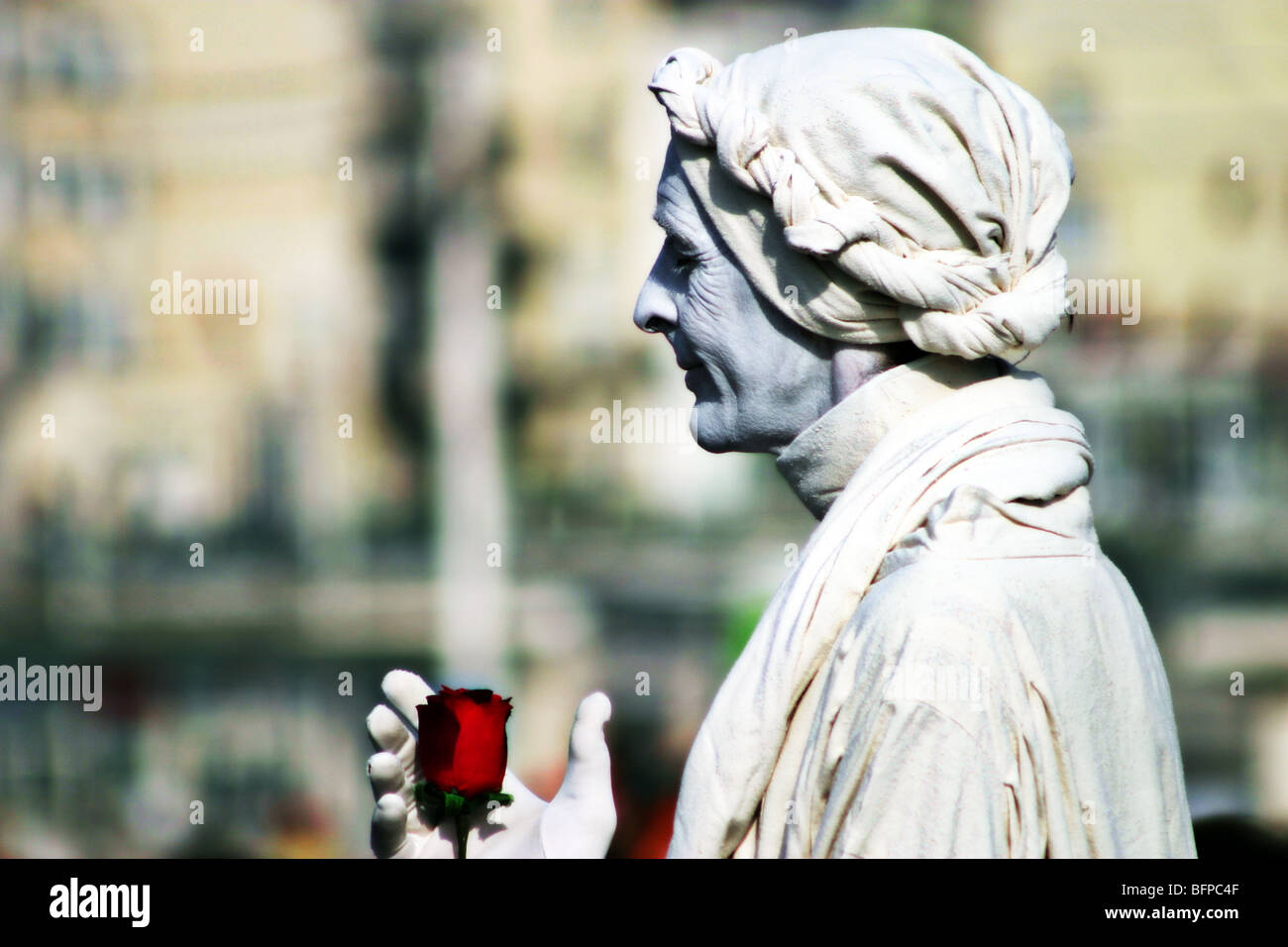 Statue man standing on hi-res stock photography and images - Alamy