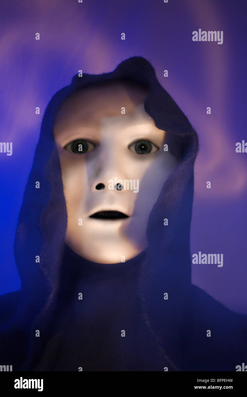 Futuristic alien face head fantasy surreal hi-res stock photography and ...