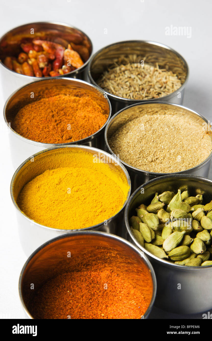 Stainless steel spice dishes hi-res stock photography and images - Alamy