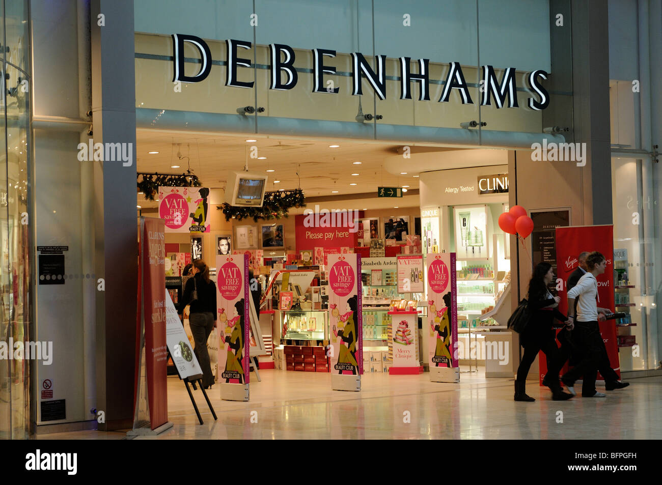 Entrance display hi-res stock photography and images - Alamy