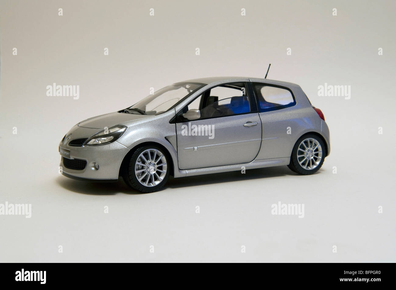White renault clio hi-res stock photography and images - Alamy
