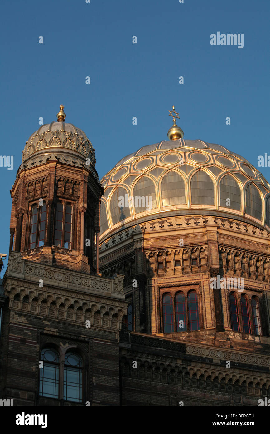 The Dome of The New Synagogue Neue Synagogue Oranienburger Strasse ...