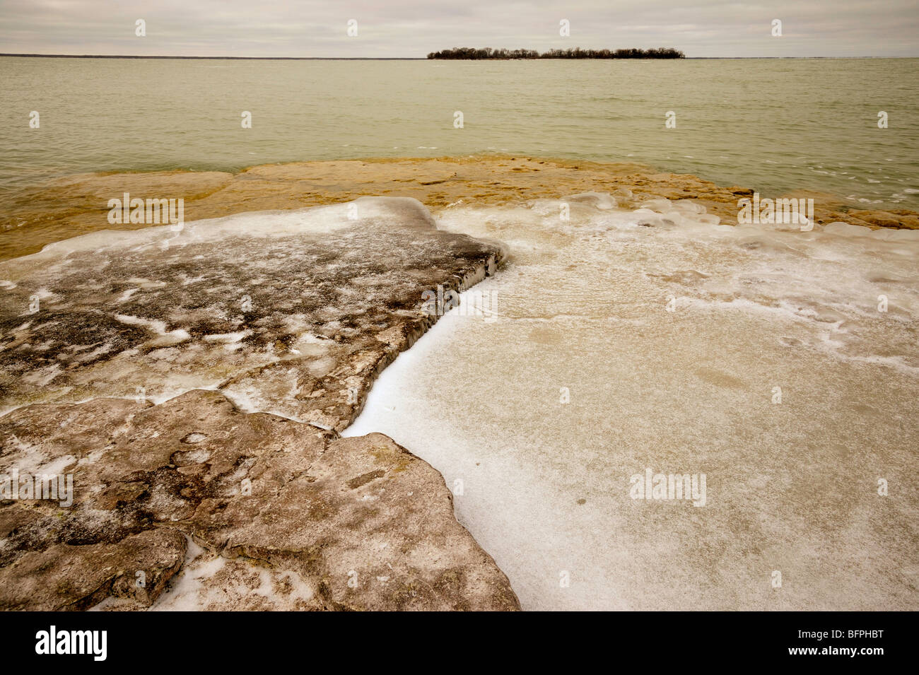 Steep rock lake hi-res stock photography and images - Alamy