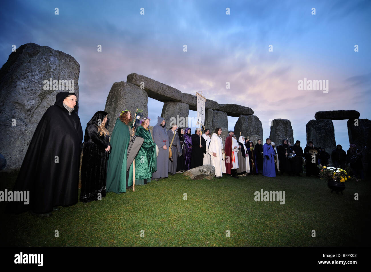 Druids ceremony hi-res stock photography and images - Alamy