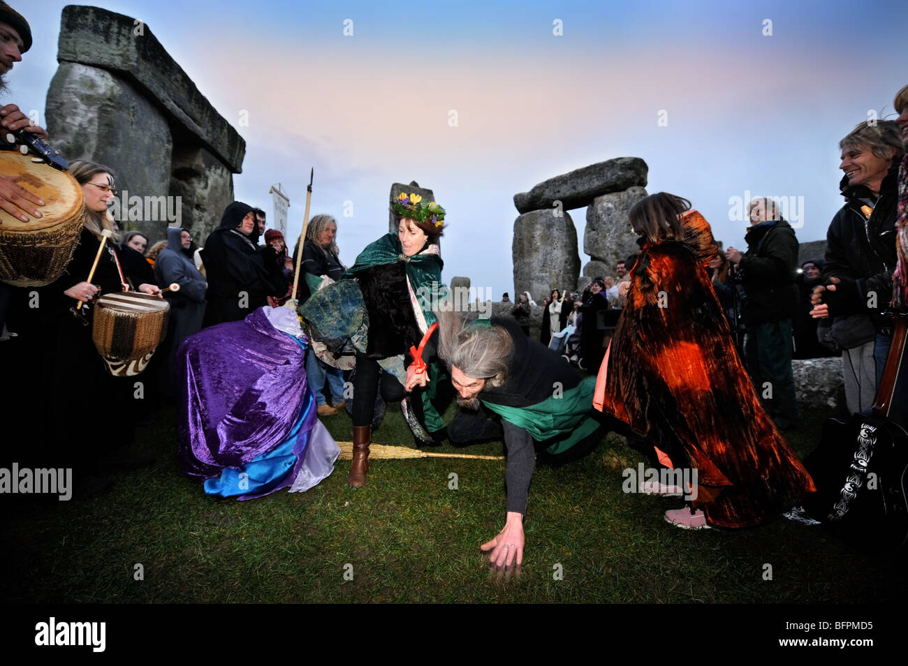 Druids ceremony hi-res stock photography and images - Alamy