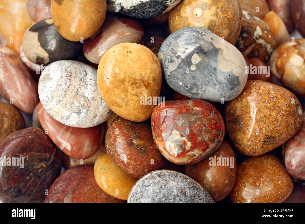 Pile of polished stones hi-res stock photography and images - Alamy
