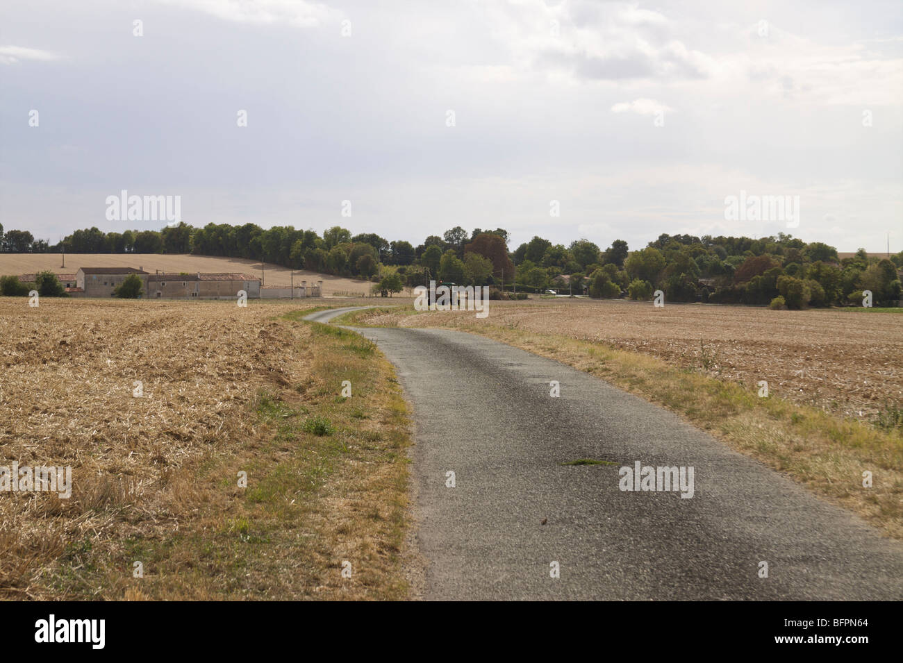 Country lane in france hi-res stock photography and images - Alamy