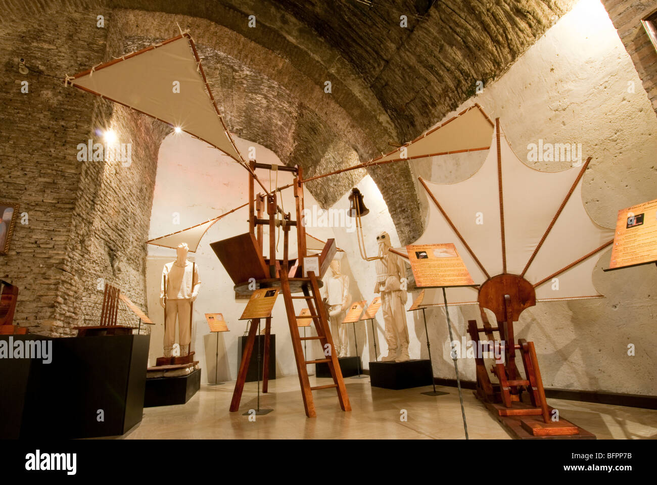 Leonardos machines museum hi-res stock photography and images - Alamy