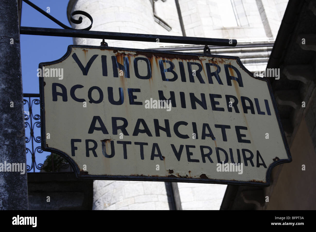 Italian grocery store sign, Italy Stock Photo - Alamy
