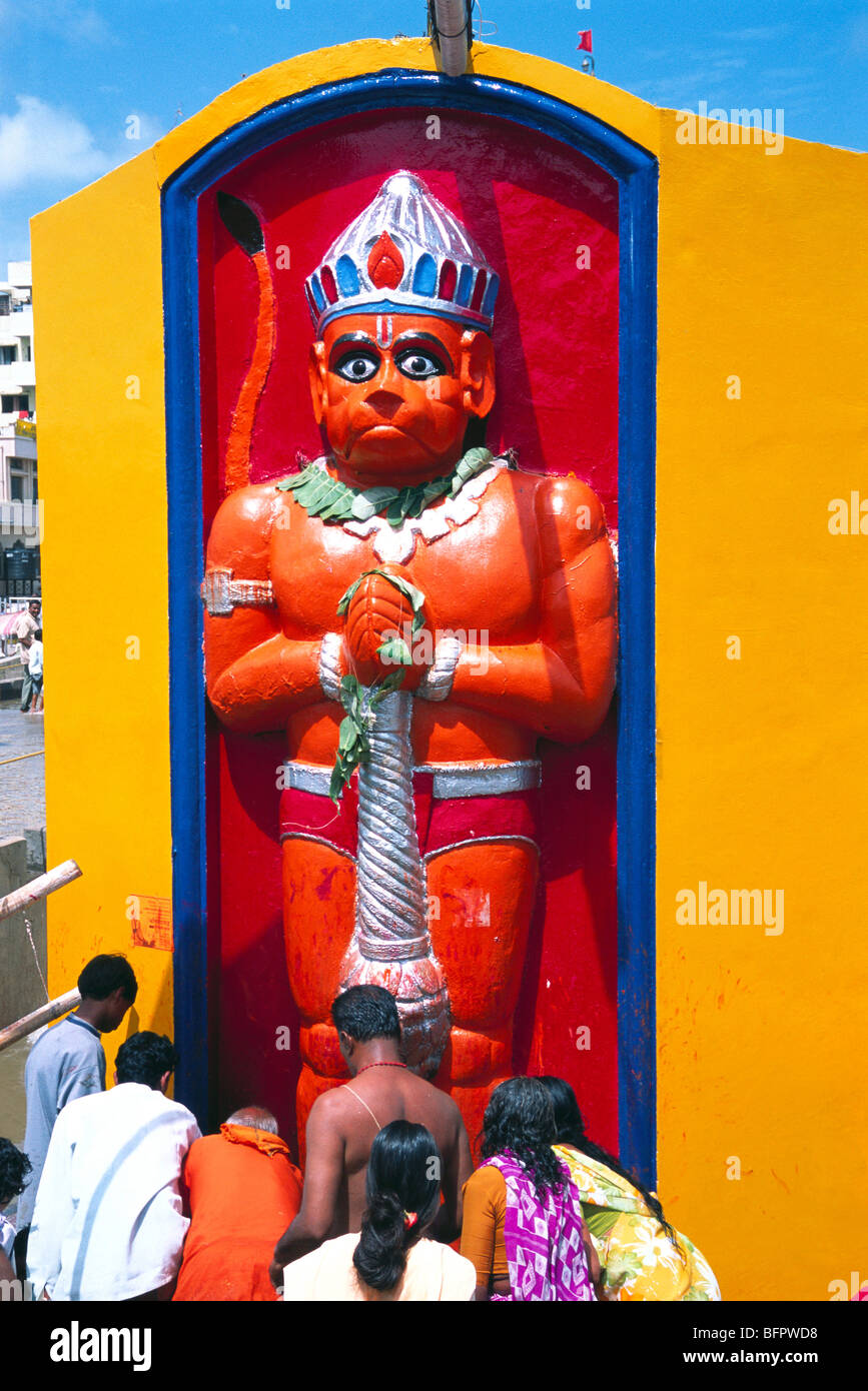 MMN 66427 : Idol Hanuman monkey god at Ramkund Panchavati ; Nashik ...