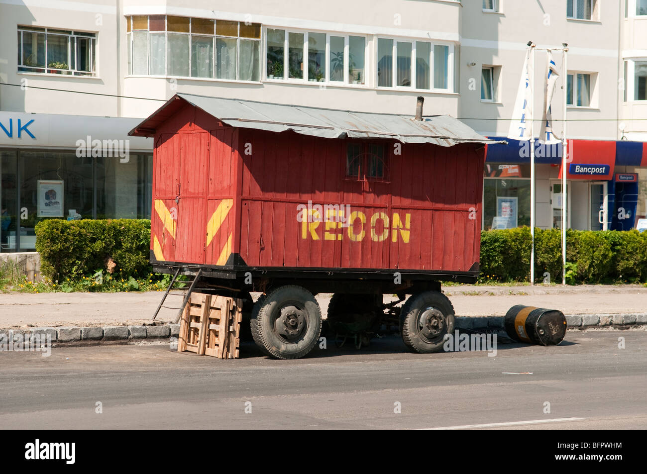 Road in repair hi-res stock photography and images - Alamy