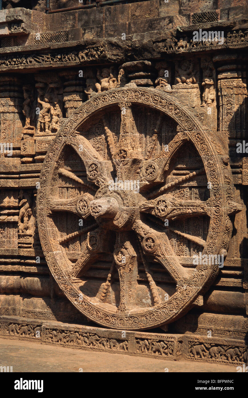 DBA 66579 : Wheel of Sun temple ; Konarak ; Orissa ; India Stock Photo ...