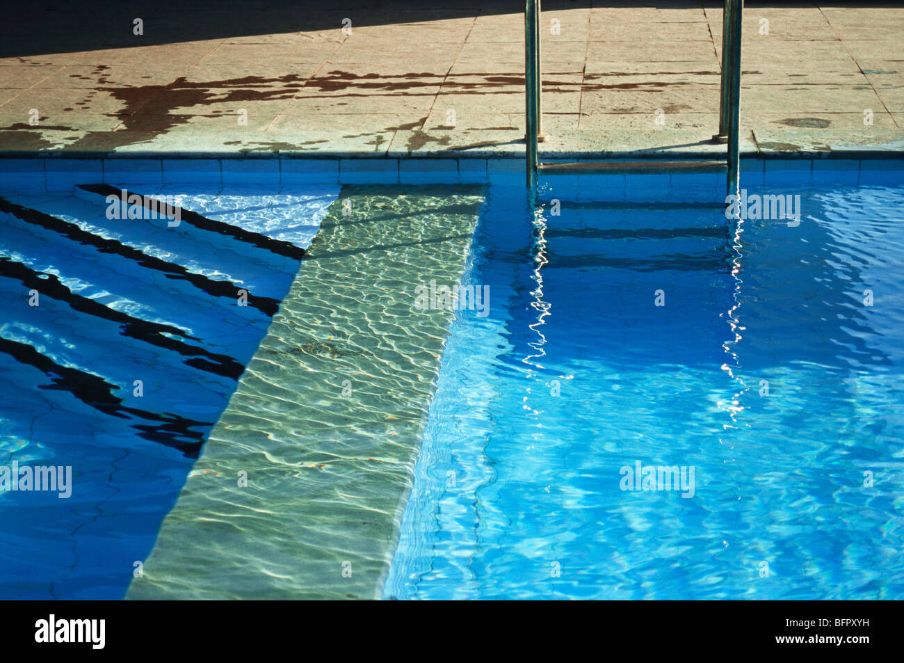 Metal pool steps handrail hi-res stock photography and images - Alamy