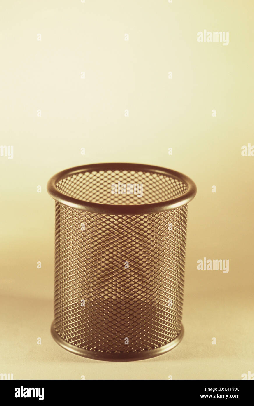 Waster paper basket hi-res stock photography and images - Alamy