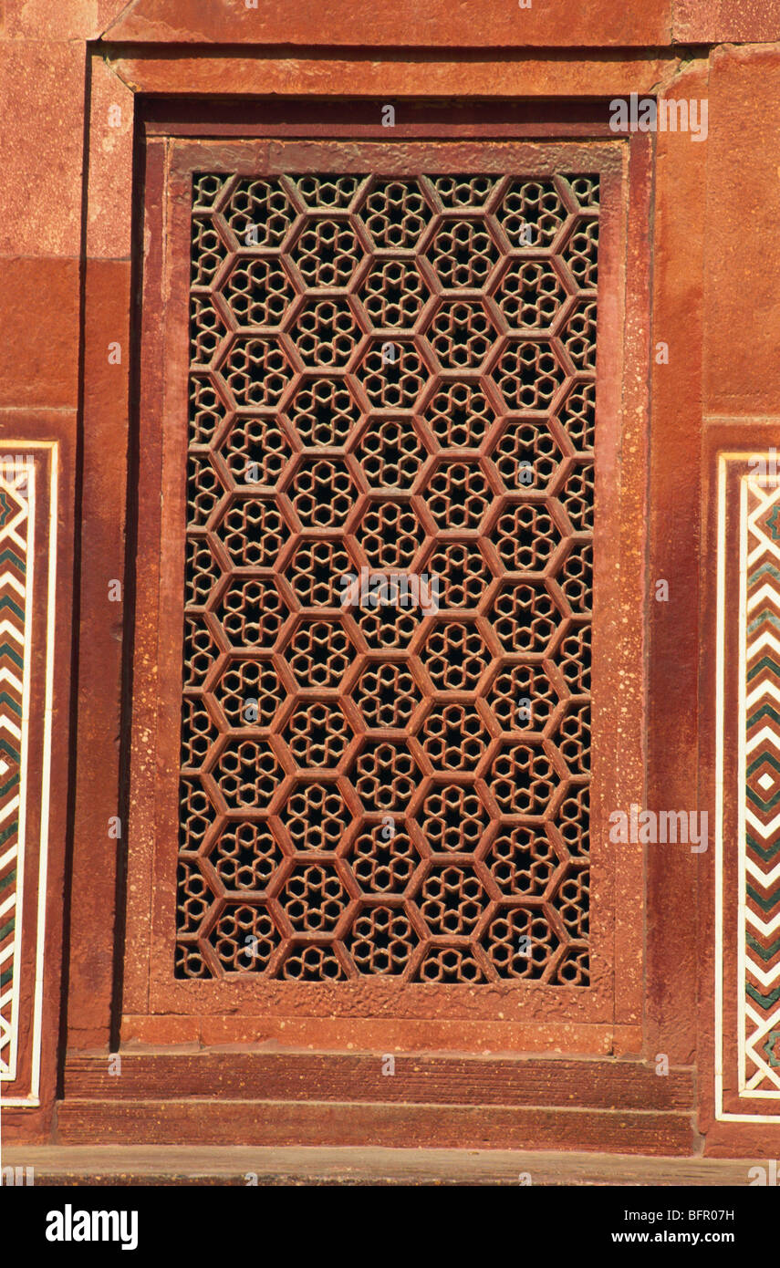 Stone carved grill window jali hi-res stock photography and images - Alamy