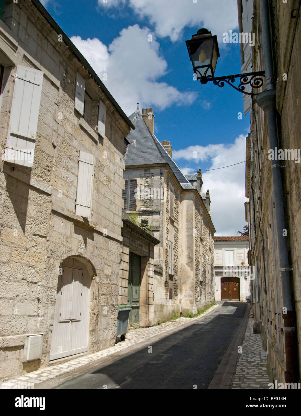 Saintes france hi-res stock photography and images - Alamy