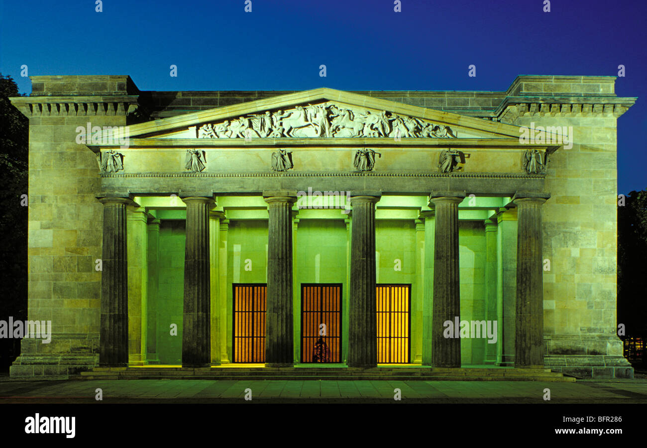 Die neue wache hi-res stock photography and images - Alamy